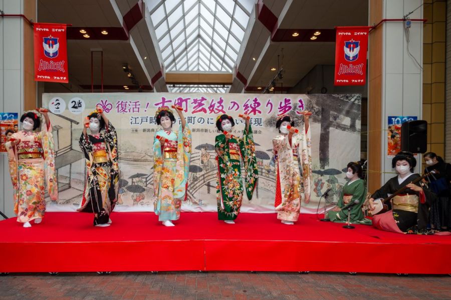 小蓮華山・蓮華温泉登山口｜新潟の観光スポット｜【公式】新潟県のおすすめ観光・旅行情報！にいがた観光ナビ
